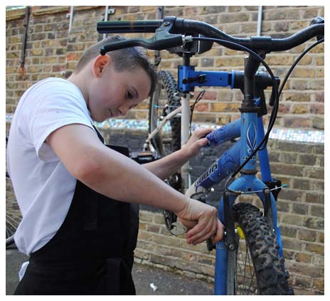 Fix-A-Bike® School Courses | Community Cycleworks